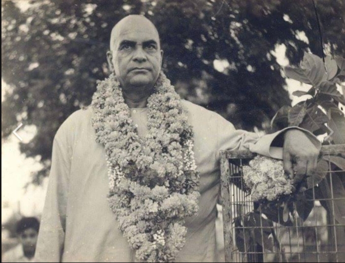 Papaji - Sri Papaji Center